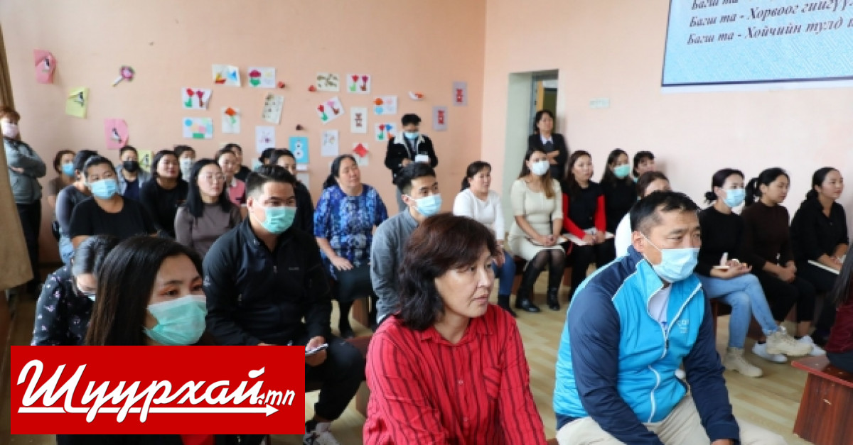 Харааны бэрхшээлтэй хүүхдүүд цахим ном уншигч төхөөрөмжөөр бүрэн хангагдлаа