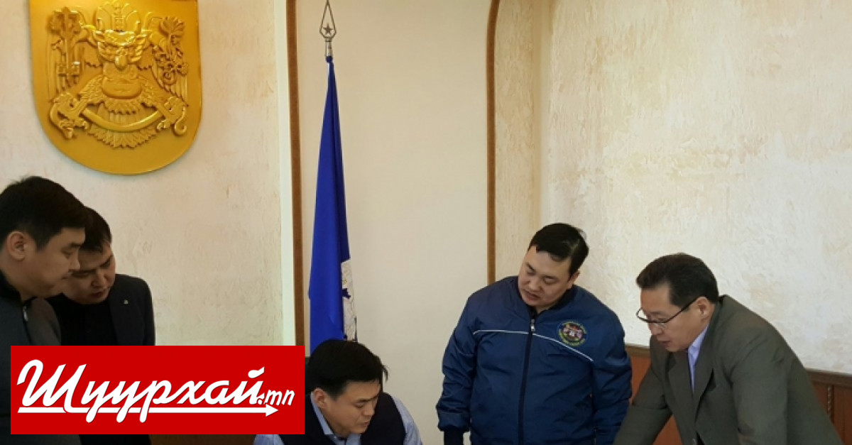 С Амарсайхан нийслэлийн бүх дүүрэгт хөл бөмбөгийн талбай байгуулахыг